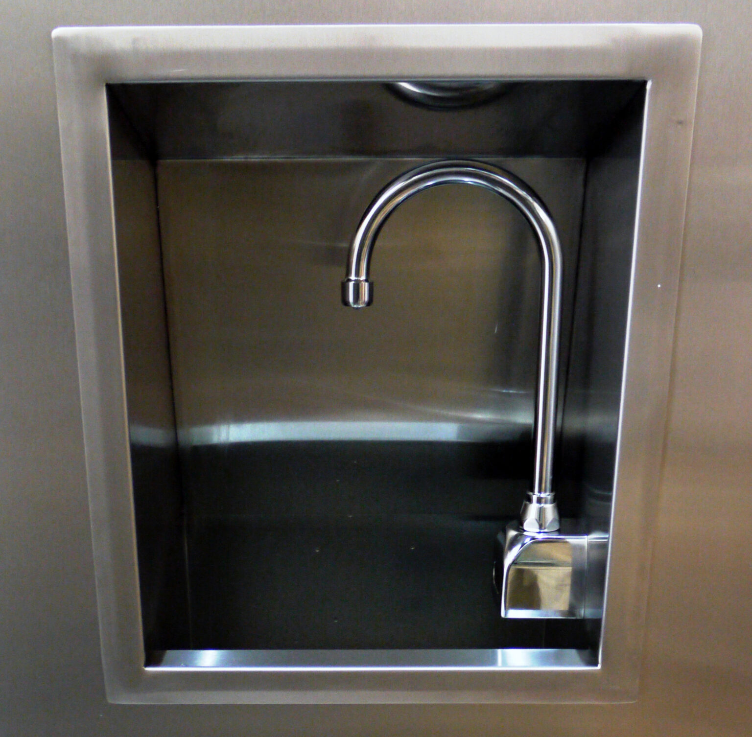 Hygienic Shower Booth | Radiation Protection Systems